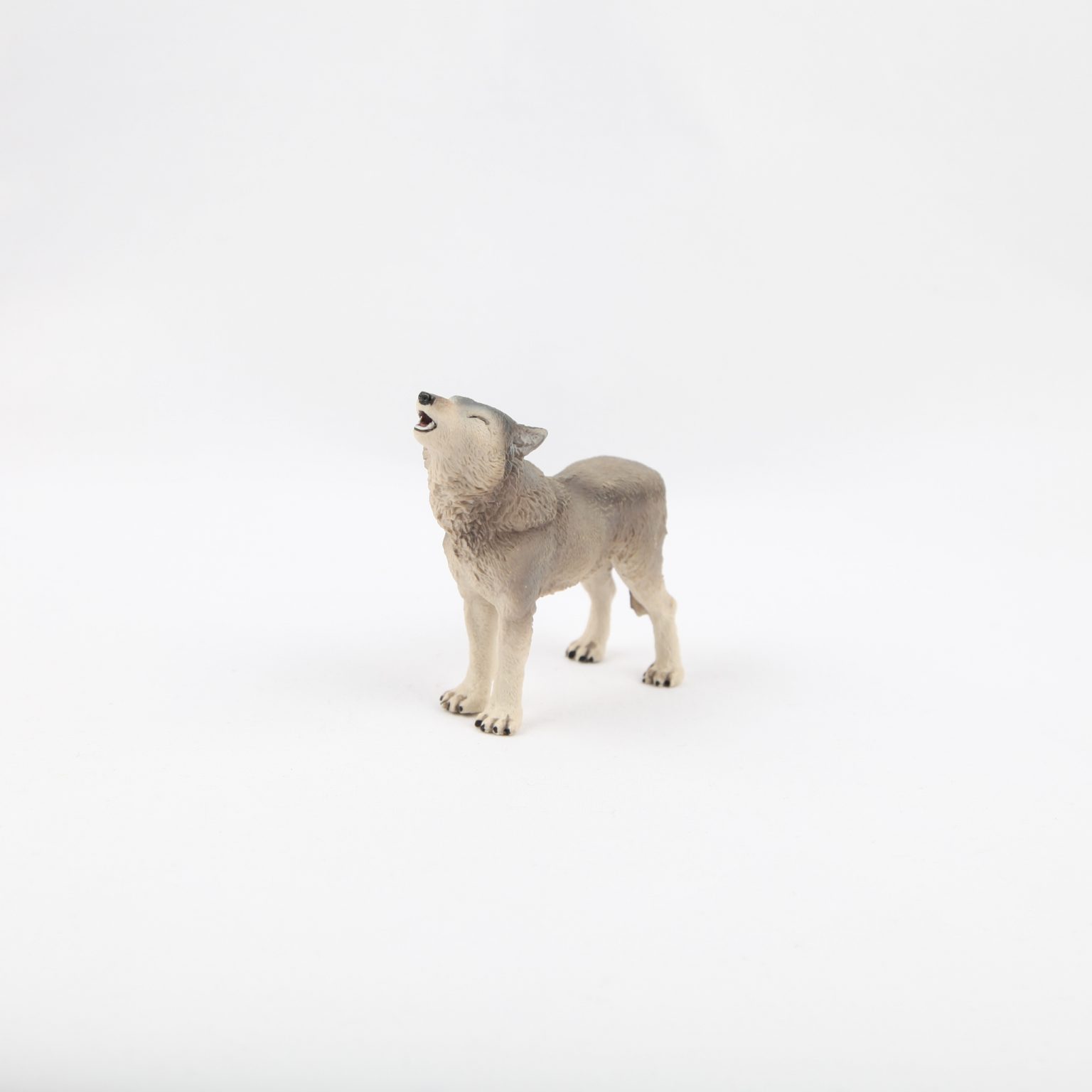 Howling Wolf Figure by Papo - RAM Shop